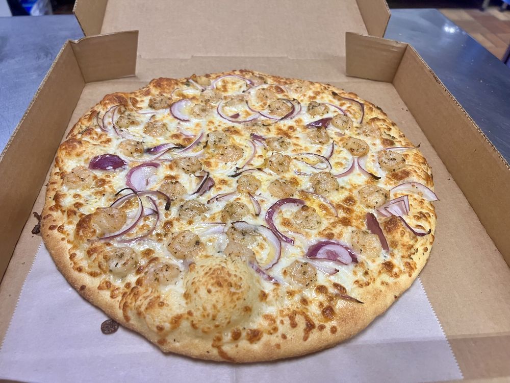 GOLDEN SLICE GIANT PIZZA - 28276 Old Town Front St, Temecula ...