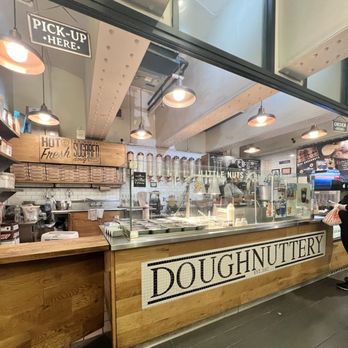 DOUGHNUTTERY - Updated February 2025 - 791 Photos & 594 Reviews - 425 W ...