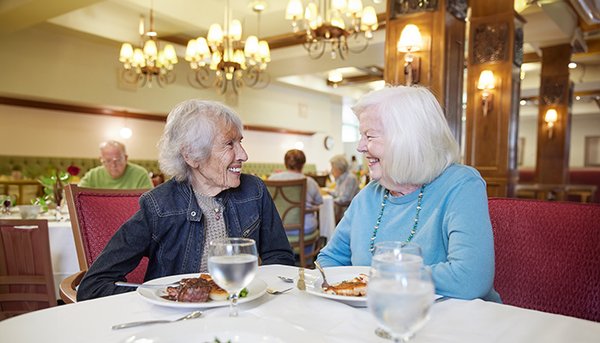 KINGSLEY MANOR - Updated December 2025 - 61 Photos & 15 Reviews - 1055 ...