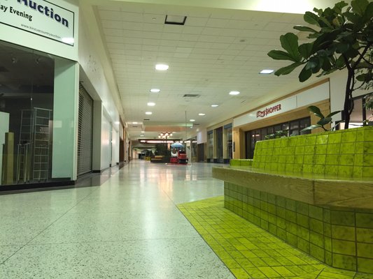 WARREN MALL - Updated January 2026 - 1666 Market St, Warren ...