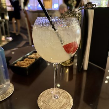OVERLOOK LOUNGE, APERITIFS & SPIRITS - Lounge in Las Vegas, Nevada at ...