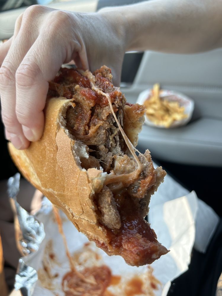 ANNERINO’S DRIVE IN RESTAURANT - Updated June 2024 - 40 Photos & 37 ...