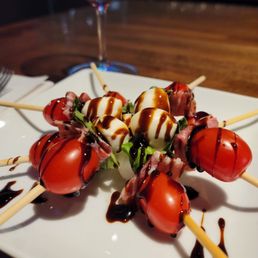 TWISTED VINE - Updated December 2025 - 1241 Photos & 1335 Reviews - 127 ...