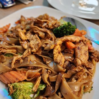 BLUE TABLE THAI CUISINE - Updated February 2025 - 202 Photos & 200 ...