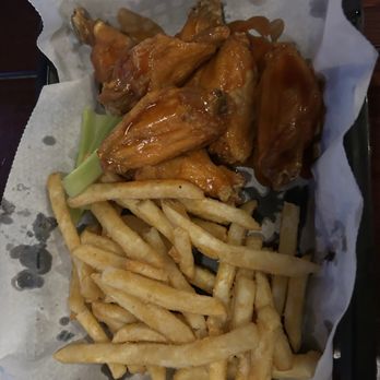 MAIN STREET TAVERN - Updated September 2025 - 150 Photos & 120 Reviews ...