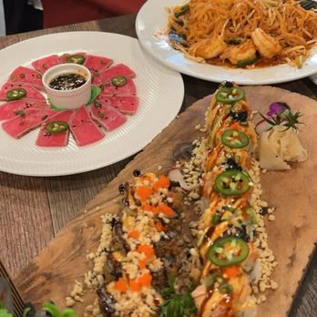 HELLO THAI - Updated April 2025 - 40 Photos & 30 Reviews - 3301 Dayton ...