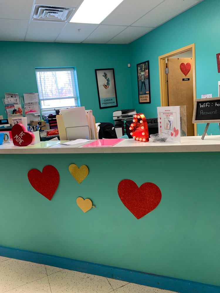 HEAD OVER HEELS-PARLIN - 13 Reviews - 287 Cheesequake Rd, Parlin, New ...