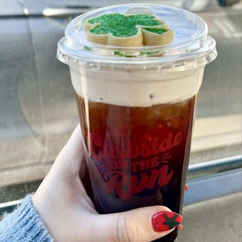 CURBSIDE ON THE RUN - Updated August 2025 - 303 Photos & 229 Reviews ...