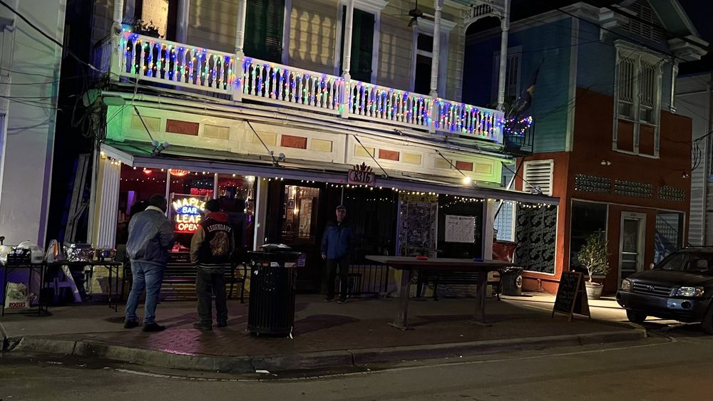 MAPLE LEAF BAR - Updated December 2025 - 143 Photos & 259 Reviews ...