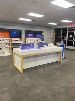 XFINITY STORE BY COMCAST BRANDED PARTNER - Updated November 2025 - 12 ...