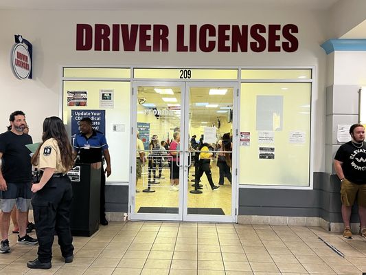 DMV POMPANO CITI CENTRE - Updated January 2026 - 61 Photos & 53 Reviews ...