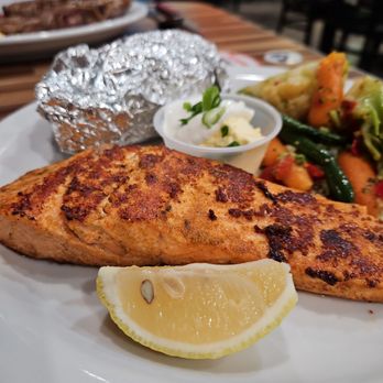 NORMS RESTAURANT - Updated September 2024 - 161 Photos & 108 Reviews ...