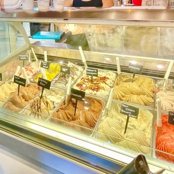 ESCOGELATO - Updated September 2024 - 911 Photos & 966 Reviews - 122 S ...