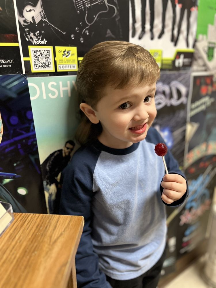 DERRICK’S BARBER SHOP - Updated December 2025 - 43 Photos & 55 Reviews ...