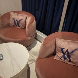 AVANA - Updated July 2025 - 92 Photos & 35 Reviews - 2200 Benjamin ...