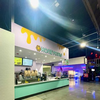 ALLEY 51 - Updated April 2025 - 192 Photos & 49 Reviews - 10500 Centrum ...