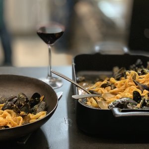 CHEZ GEORGES - 30 Photos & 93 Reviews - Wine Bars - 11 rue des ...