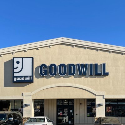 GOODWILL CENTRAL TEXAS - NORTH LAMAR - Updated November 2025 - 49 ...
