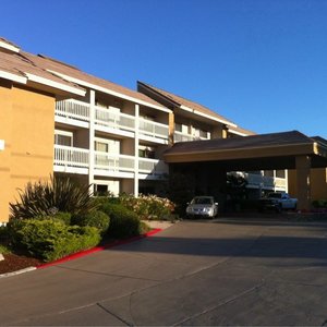 HAMPTON INN MONTEREY - Updated July 2024 - 156 Photos & 107 Reviews ...