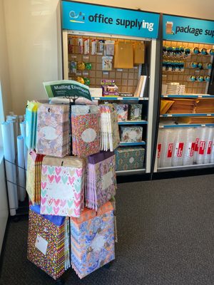 THE UPS STORE - Updated January 2025 - 33 Photos & 17 Reviews - 2133 ...