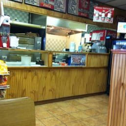 DELISO PIZZA - Updated May 2026 - 34 Photos & 78 Reviews - 829 ...