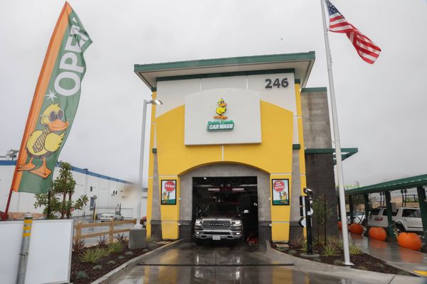 QUICK QUACK CAR WASH - Updated December 2025 - 56 Photos & 195 Reviews ...