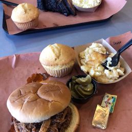 LIMESTONE BBQ AND BOURBON - Updated October 2025 - 200 Photos & 263 ...