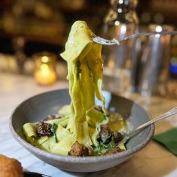 SCOTCH LODGE - Updated October 2025 - 889 Photos & 276 Reviews - 215 SE ...