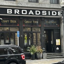 BROADSIDE TAVERN - Updated December 2025 - 96 Photos & 96 Reviews - 99 ...
