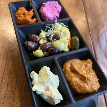 AMBAR SHAW - Updated April 2024 - 264 Photos & 85 Reviews - 1547 7th St ...