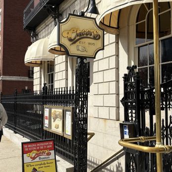 CHEERS - Updated April 2025 - 2810 Photos & 1273 Reviews - 84 Beacon St ...
