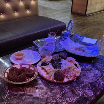 DIJLA CAFE & LOUNGE - Updated July 2024 - 104 Photos & 61 Reviews ...