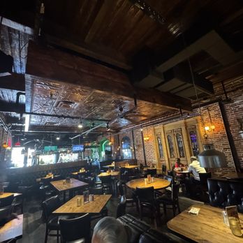 BOBBY Q - BILTMORE - Updated September 2025 - 846 Photos & 908 Reviews ...