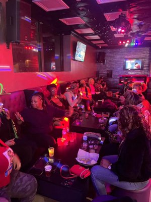 FAMOUS LOUNGE - Updated September 2025 - 76 Photos & 59 Reviews - 5010 ...