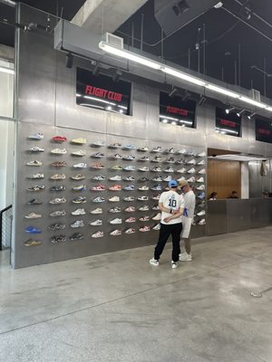 FLIGHT CLUB - Updated December 2025 - 53 Photos & 23 Reviews - 3910 NE ...