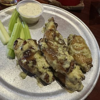 WINGZUP - Updated October 2025 - 483 Photos & 546 Reviews - 1000 E 41st ...