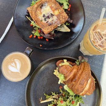 GODFREY’S BAKERY AND CAFE - Updated July 2024 - 471 Photos & 170 ...