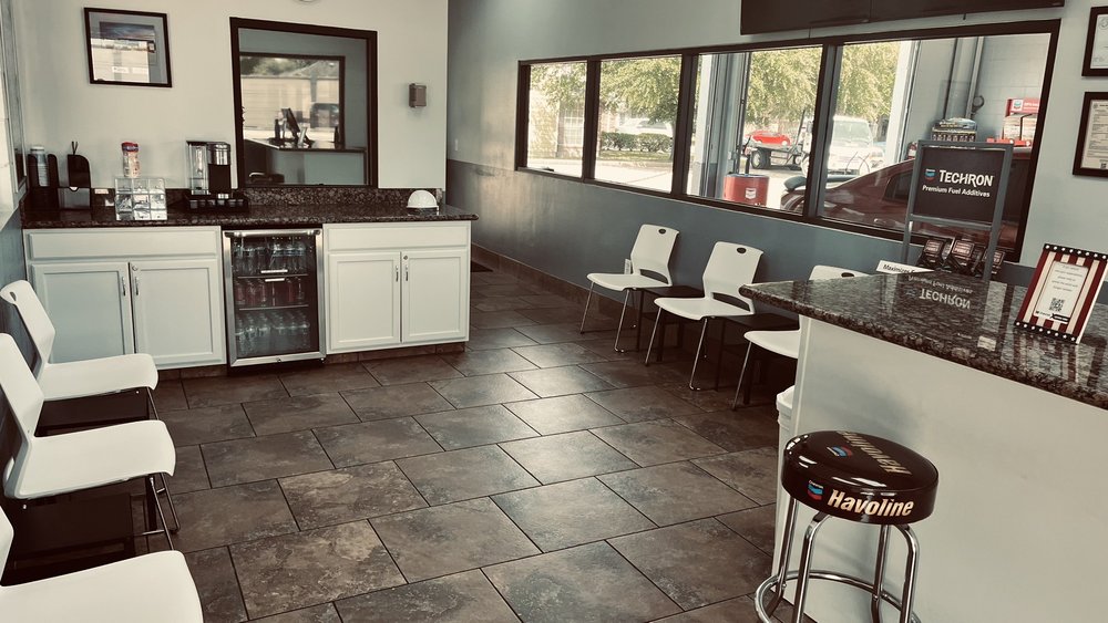 CHEVRON XPRESS LUBE - Updated December 2025 - 12 Photos - 19502 Farm To ...