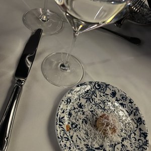 MAGIC JUG - Updated May 2024 - 107 Photos & 70 Reviews - 6354 W Irving ...