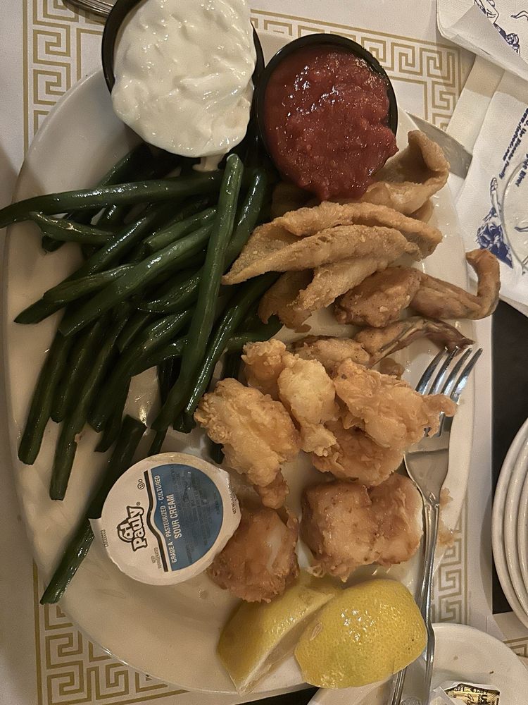 SINDBADS RESTAURANT & MARINA - Updated January 2026 - 214 Photos & 266 ...