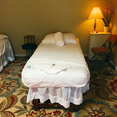 GOLDEN EAGLE SPA & MASSAGE - Updated October 2025 - 13 Photos - 148 W ...