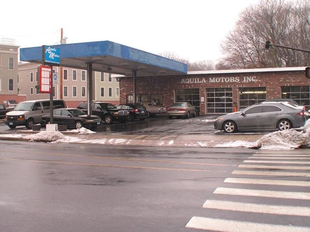 AQUILA MOTORS - Updated January 2026 - 22 Reviews - 6 Fountain St, New ...