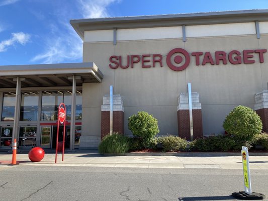 TARGET - Updated June 2025 - 151 Photos & 131 Reviews - 100 Perimeter ...