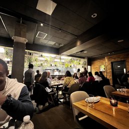 CHLOE - Updated October 2025 - 2053 Photos & 729 Reviews - 1331 4th St ...