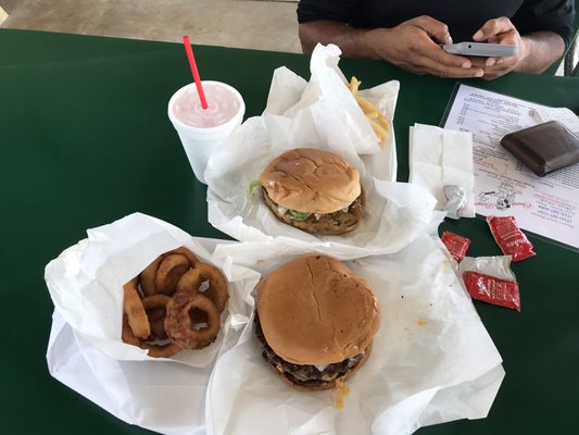 CHAMP BURGER - 285 Reviews & 192 Photos - 304 Sampson St, Houston ...