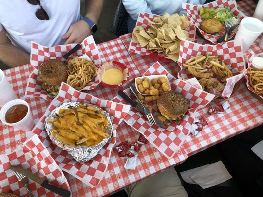 CHIP’S OLD FASHIONED HAMBURGERS - Updated July 2024 - 194 Photos & 257 ...