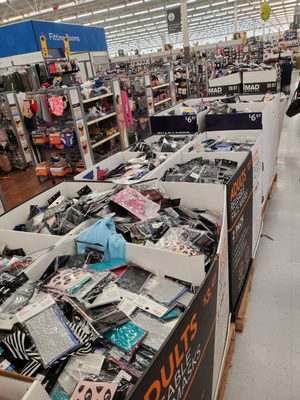 WALMART - Updated August 2024 - 50 Photos & 59 Reviews - 700 ...