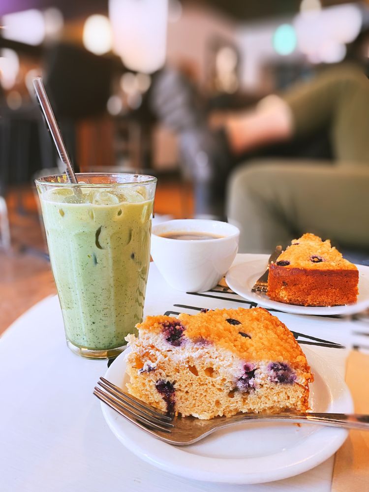 DEEP COVE CAF/EH - Updated January 2025 - 10 Photos - 4342 Gallant ...