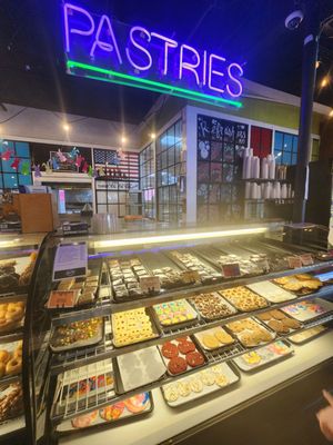 RICK’S BAKERY - Updated July 2024 - 82 Photos & 146 Reviews - 1220 ...