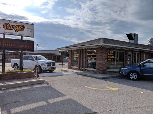 BURGER CENTRAL - Updated June 2026 - 26 Photos & 46 Reviews - 3302 W ...